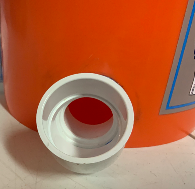 How to Make a Self-Feeder – Welcome to The Hearty Hen House